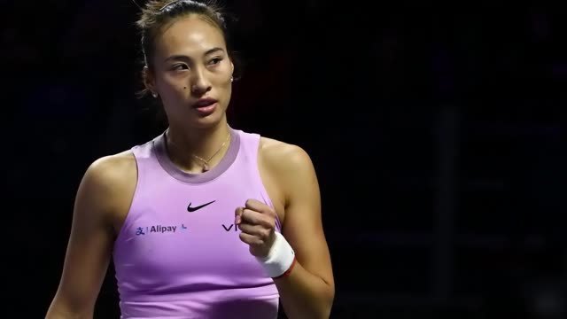 现场感受郑钦文晋级决赛!狂赚230万美金,复制李娜成就+创新纪录