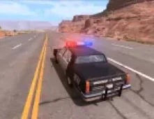 车祸模拟:老式的警察追捕汽车导致汽车撞车事故