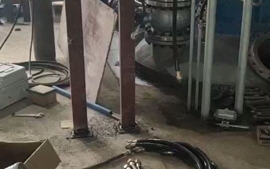 防爆型有毒有害气体检测探测仪器设备安装现场