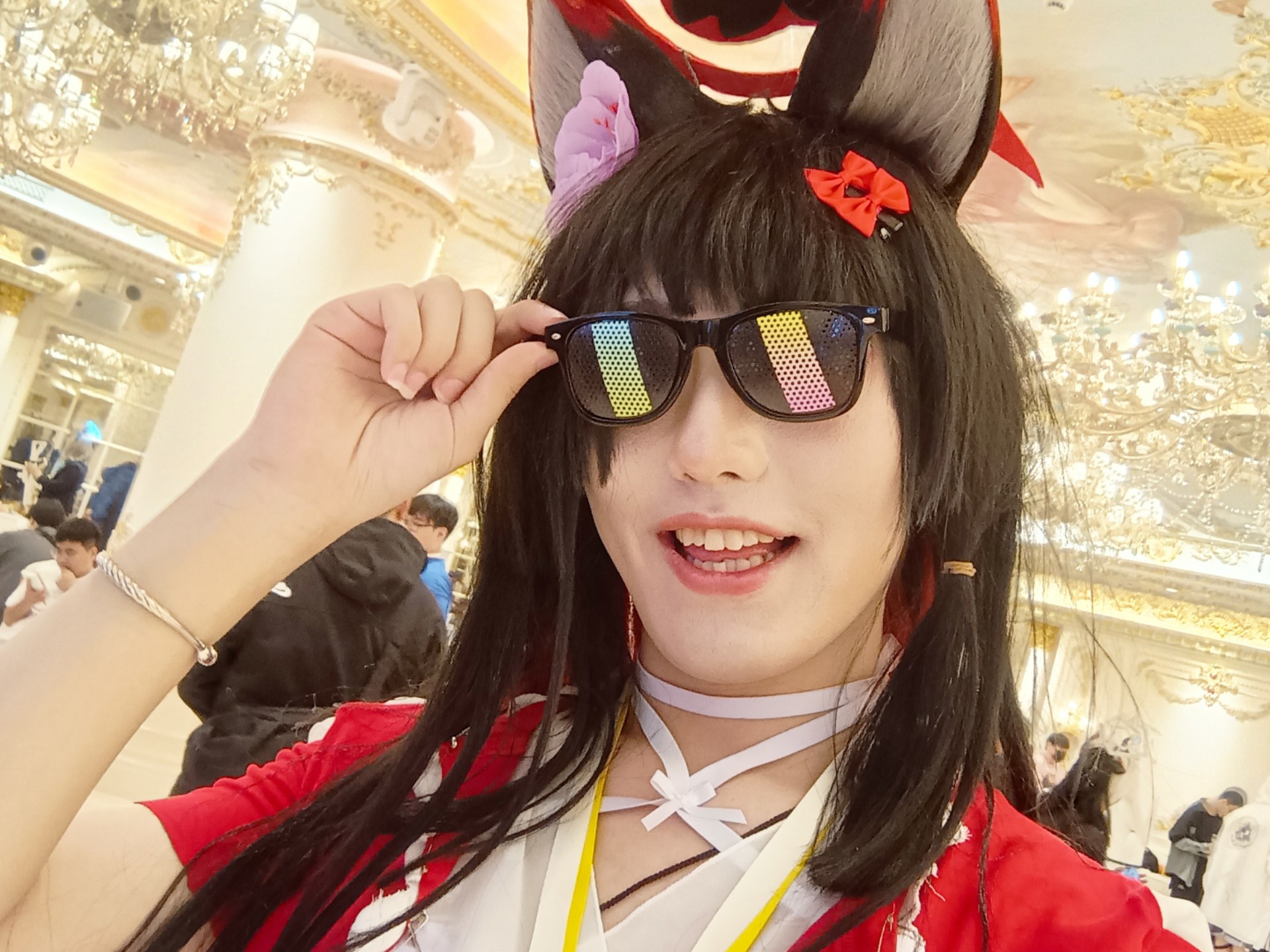 量大管饱!被众人深情拜托穿清凉些的打工狐-苏州碧蓝档案only!