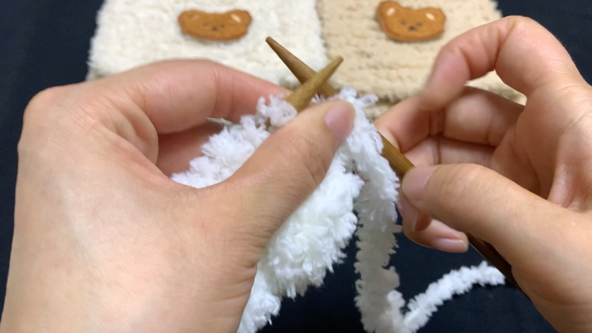 珊瑚绒小熊围巾编织教程视频