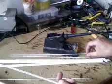 液晶显示器维修之背光灯管更换