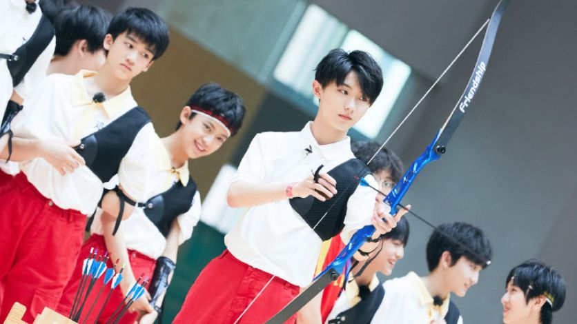 马嘉祺TF家族夏季运动会(下)单人cut(6分钟)马嘉祺抽签抽到队友张...