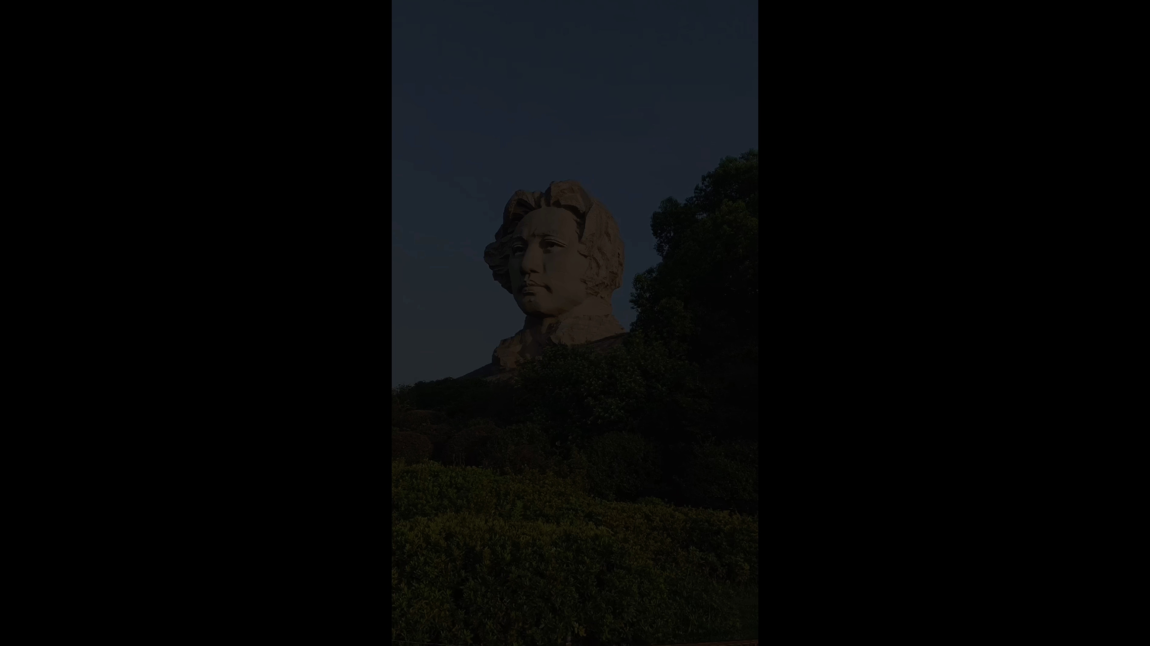 “世界是你们的,中国的前途是属于你们的”