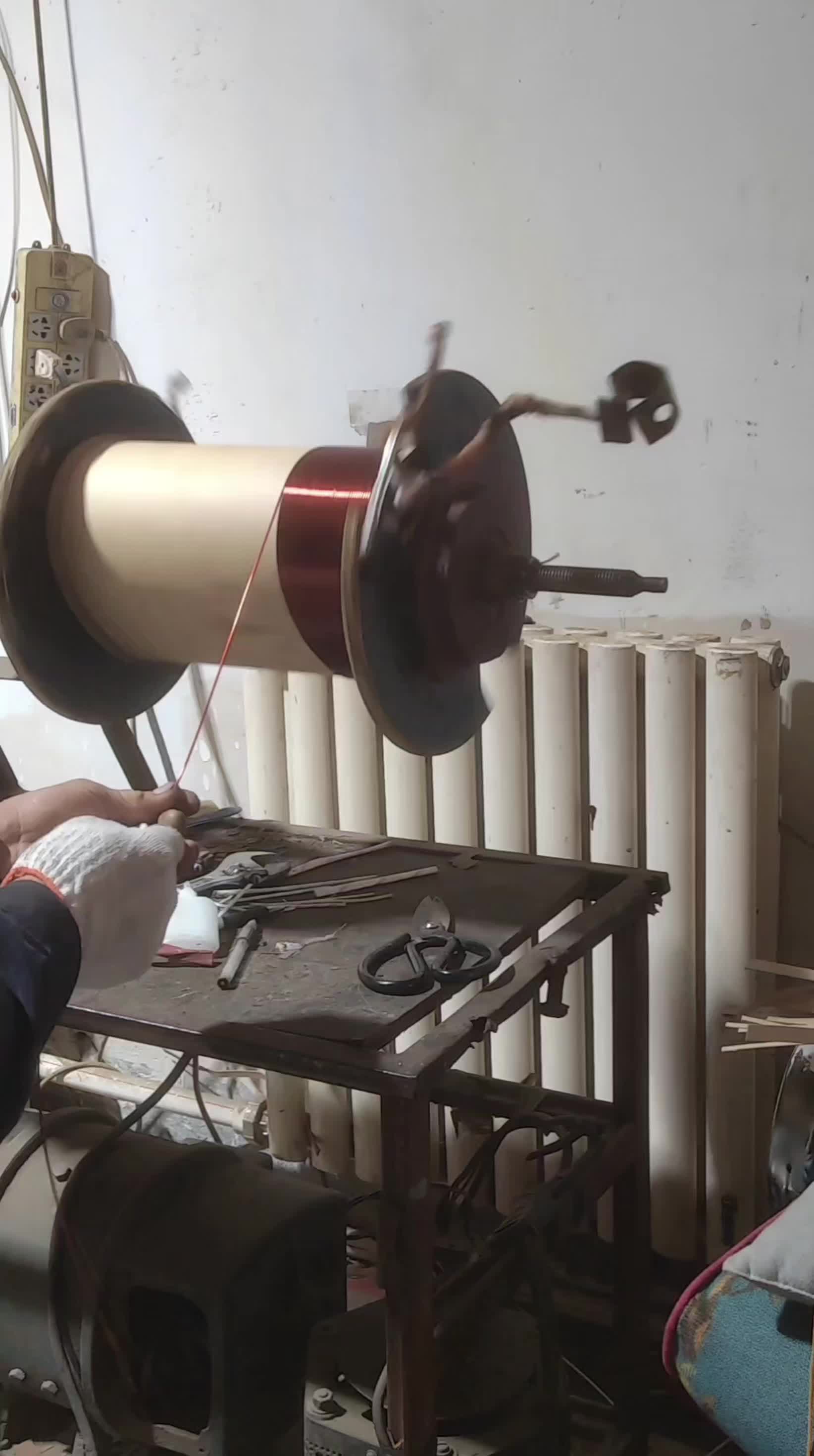 #纯手工 绕制变压器,不管怎么干,把设备修好,正常运行,才是最棒的,我是...