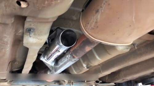 改造汽车的排气管,声音不输跑车