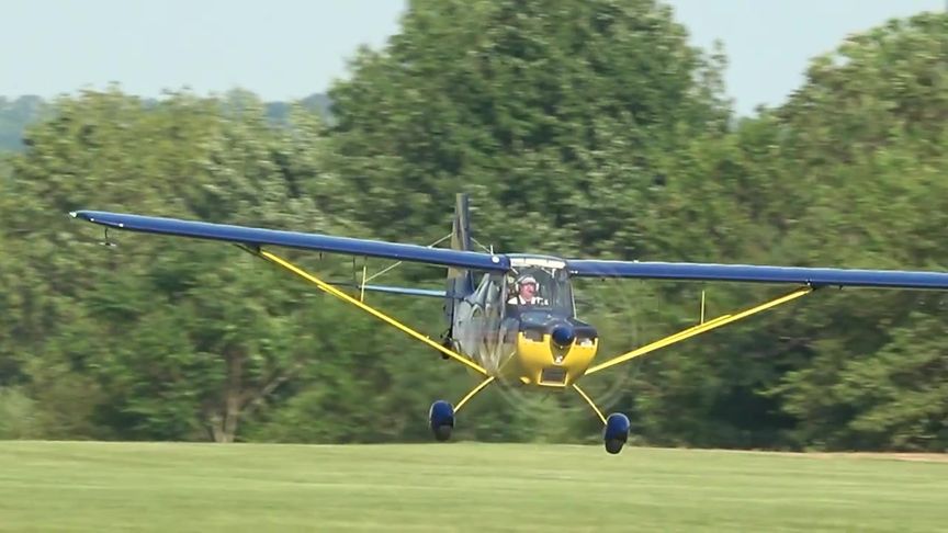 螺旋桨固定翼私人飞机,特技飞行,低空穿越,玩的就是刺激