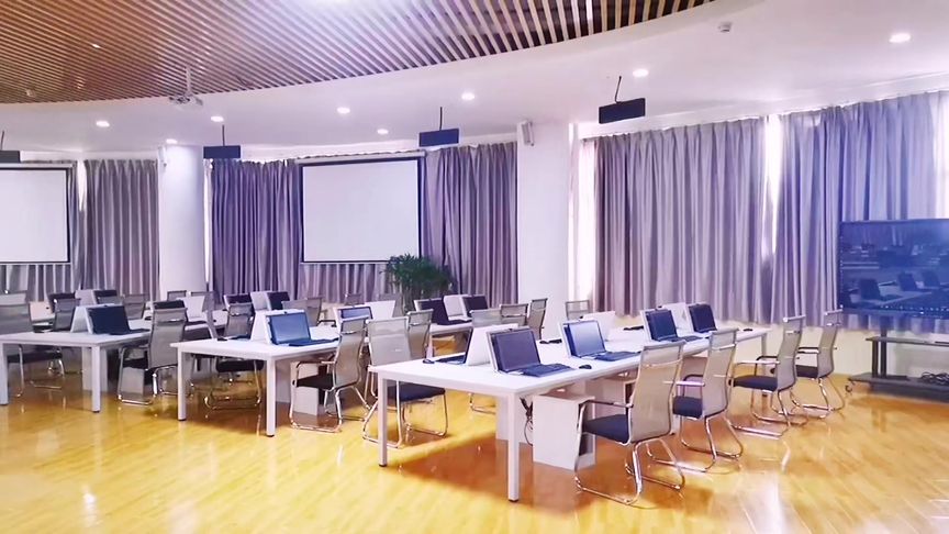 来到会计专业的实训参观一下#抖音小助手 #同城热门 #抖音热门 @