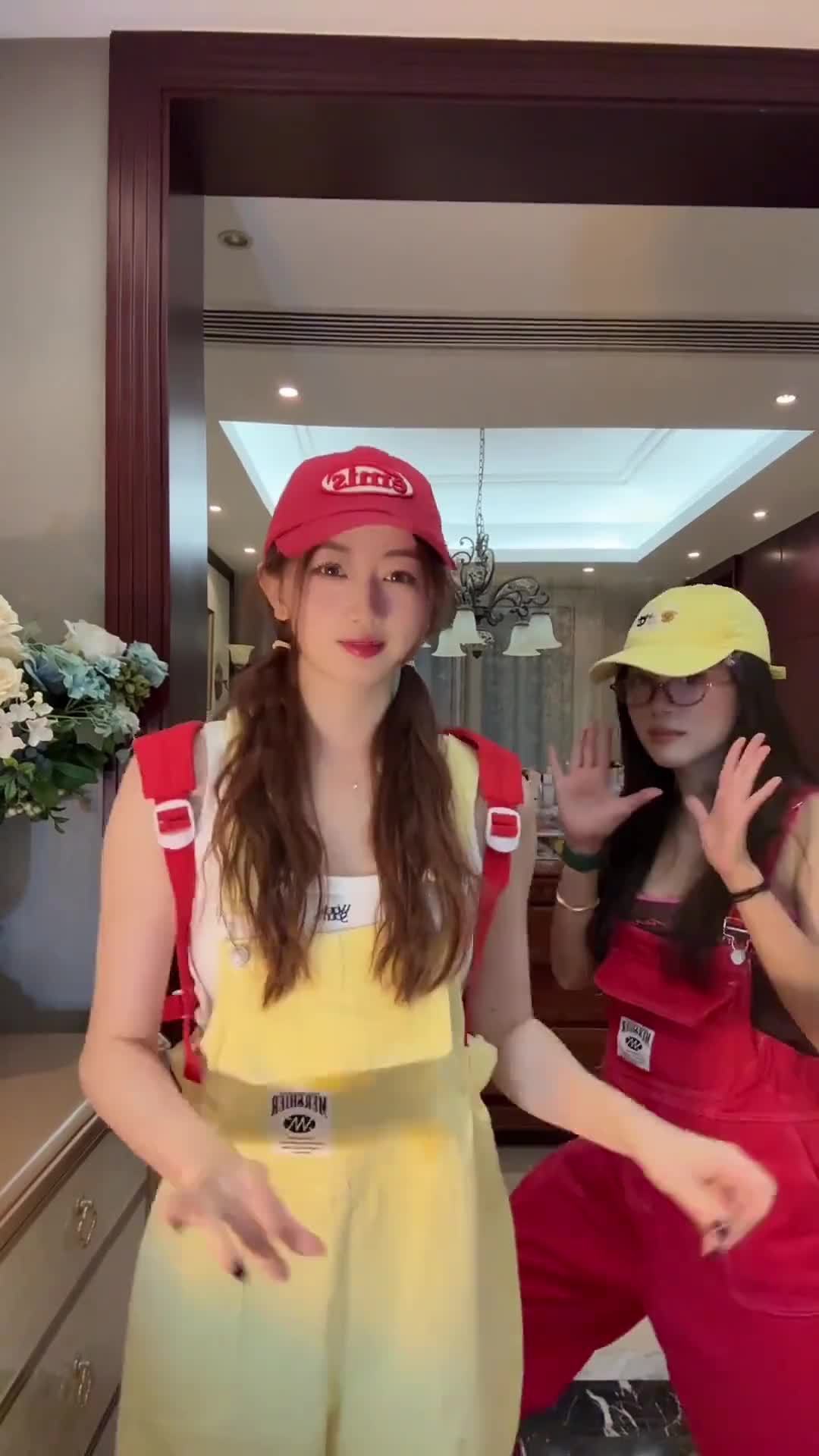 今天COS一个番茄炒蛋~ #甜妹 #甜妹统治世界 #APT