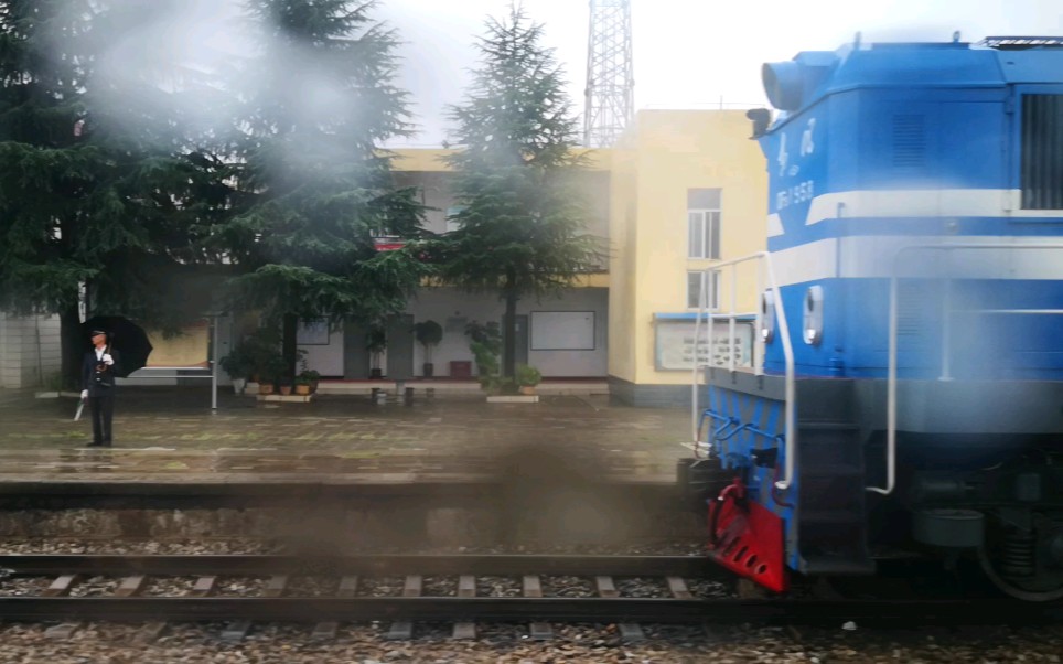 【中国铁路】K365次列车通过王家营西站