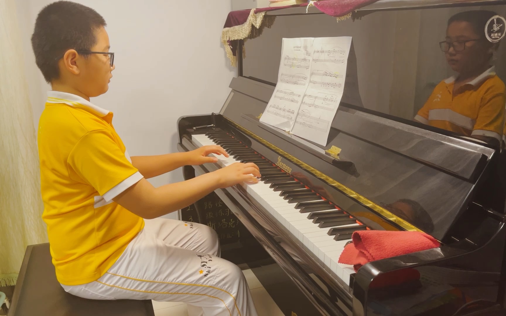 六一儿童节-《让我们荡起双桨》