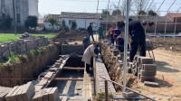 大学生创业记录,根据当地政策,建设猪圈养猪,万头养殖场第一步