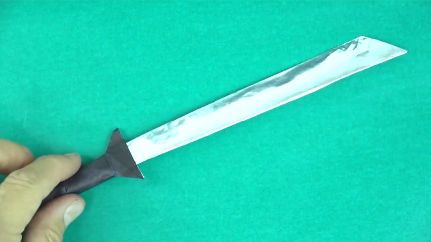 宝宝学折纸:折纸武士刀制作教程,男生折纸武器大全