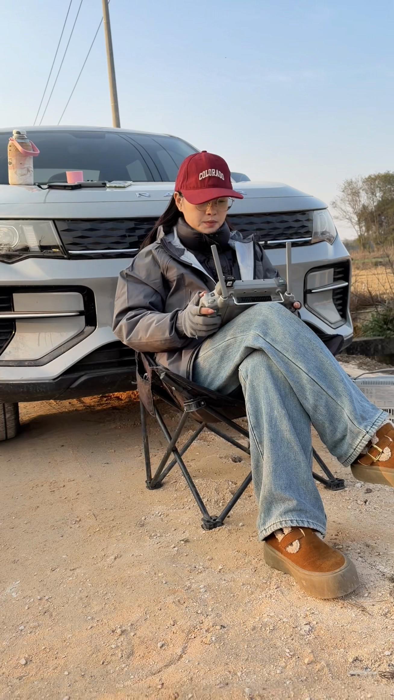 我不想干活了,我想把飞机卖了去旅游#吉利新能源皮卡 #新能源皮卡...