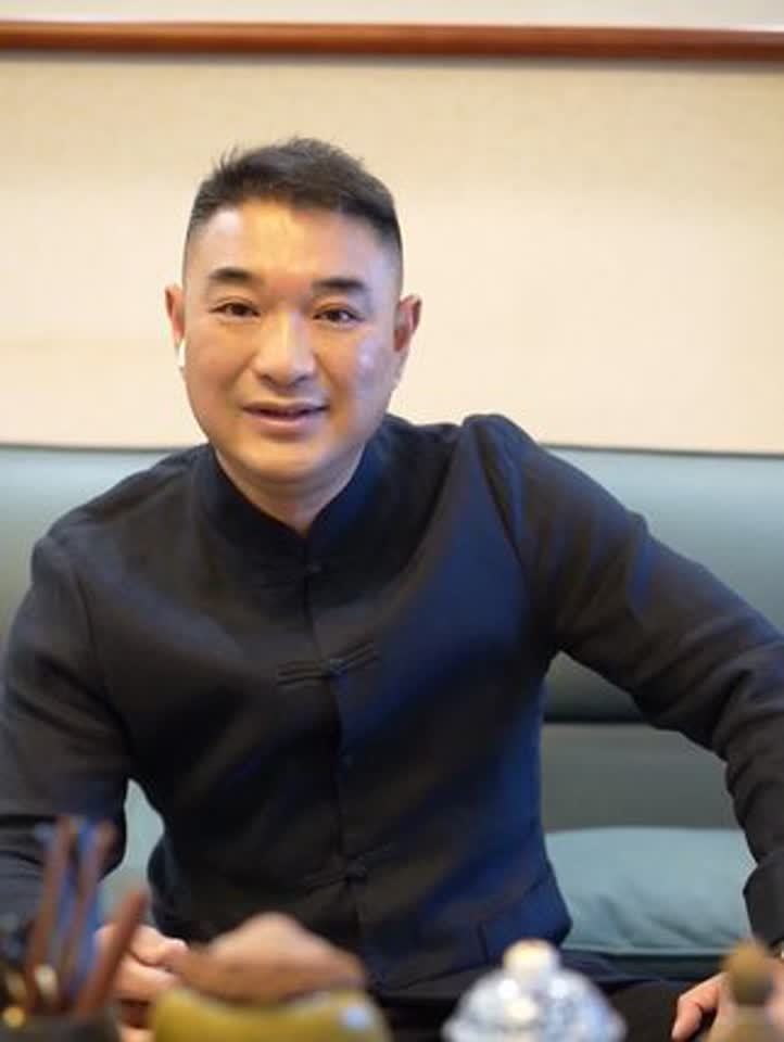 如果有人对你不尊重的时候,说明这个人压根就看不起你,不争不辩立马...
