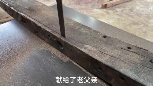 怎么制作实木桌子,使用船木制作一张三角实木桌子,桌子非常大气