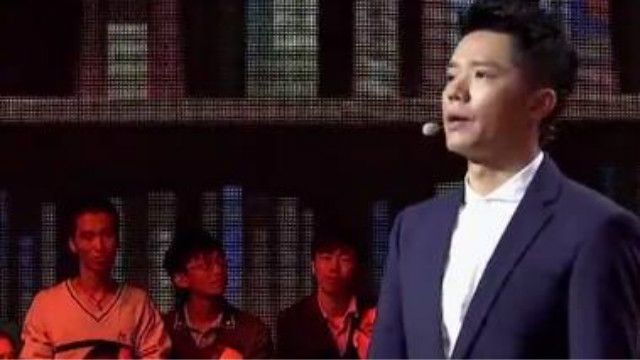 凤凰传奇曾毅:忍了几年只想在歌里多唱几句,玲花听了强忍泪水!