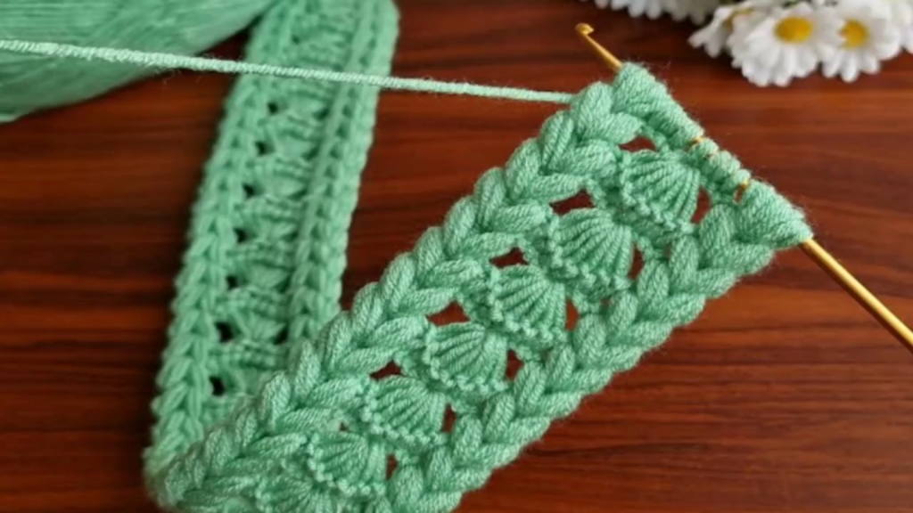 虽然钩织的发带不常戴,但确享受编织的过程!