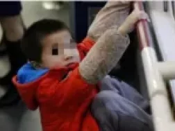 熊孩子24楼扔下石头"砸死"准新娘,家长拒绝赔偿:孩子小,不懂事