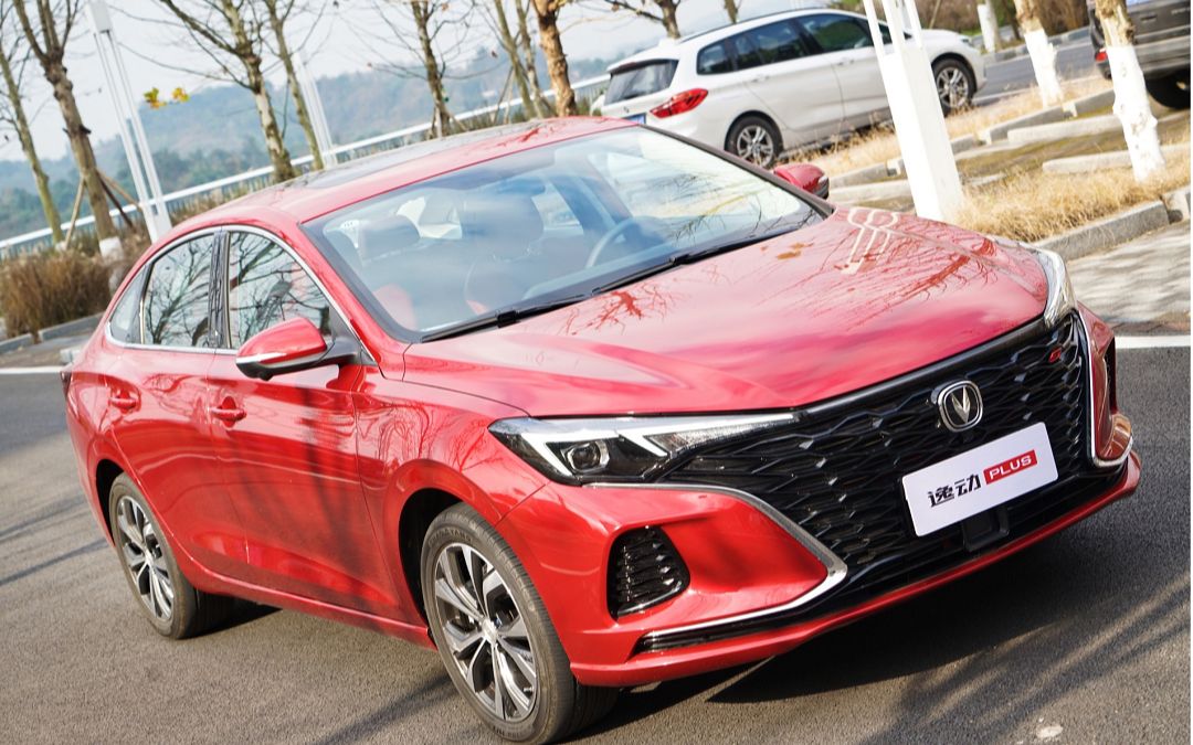 1.4T逸动PLUS评测:论“均衡”,在座的诸位都是…