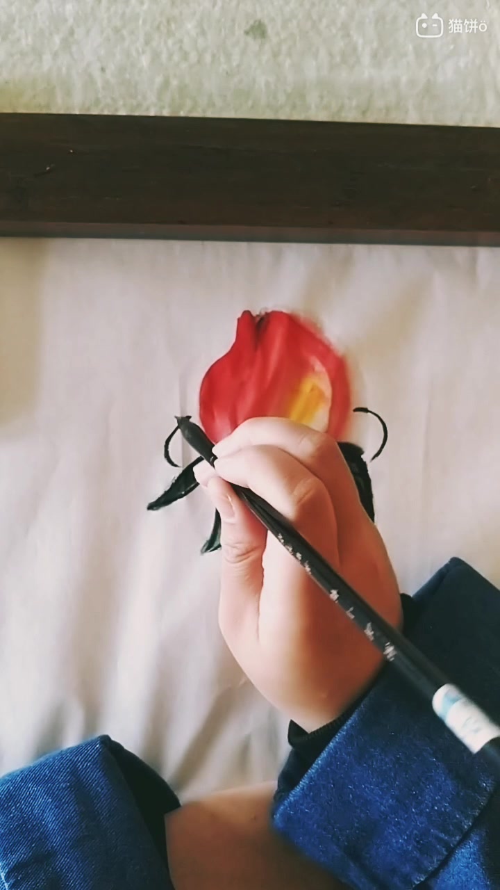 少儿国画。桃子