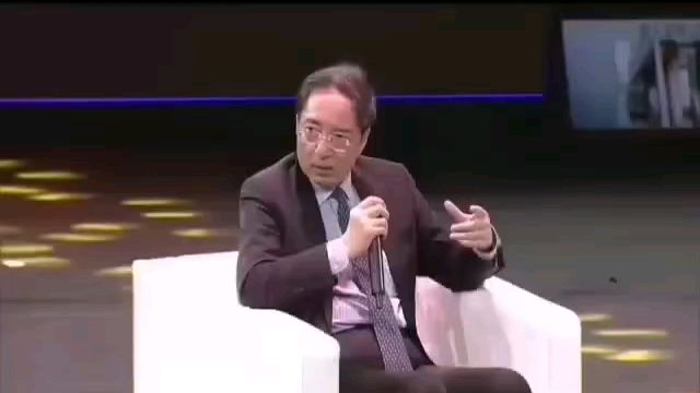 “未来中国传统医学的发展”,也是高教授在实验室里研究的