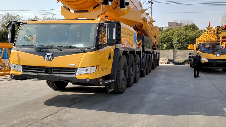 中国徐工吊车最大吨位汽车吊1600吨吊车