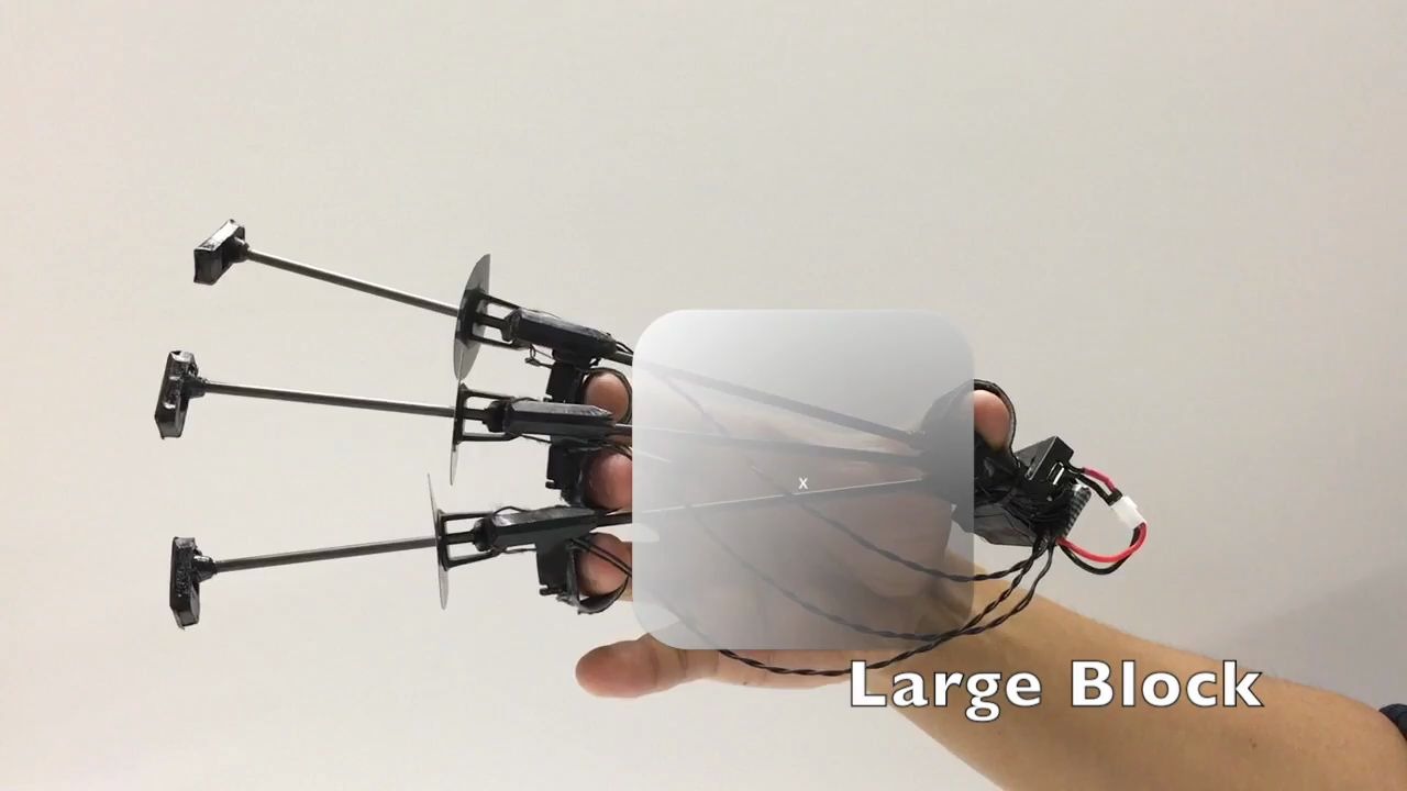 金刚狼爪式的触觉设备,在虚拟现实中抓取物体