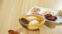 黄芪和它煮水,没事喝点,补气、补血,提高免疫力,越来越年轻