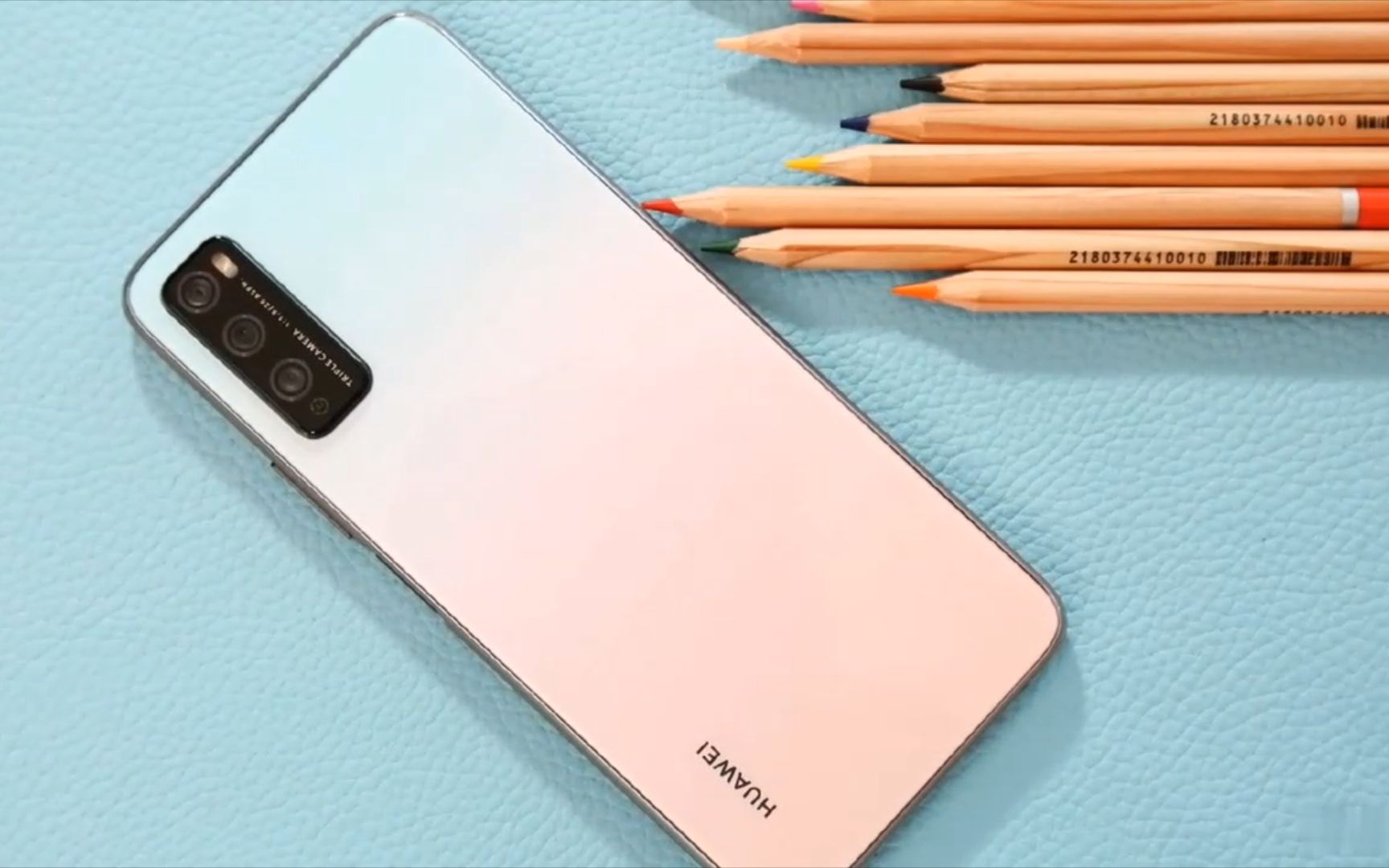 目前最便宜的华为5G手机,90Hz+4800万三摄,售价1599元起