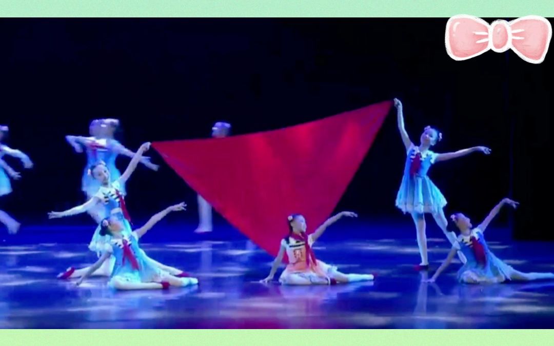 舞蹈《当我戴上红领巾》盘点校园里的舞蹈燃爆全场完整版舞蹈简单...