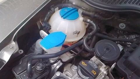 制动液需要两年换一次?为啥有人从来不换都没事?原来妙招在这里