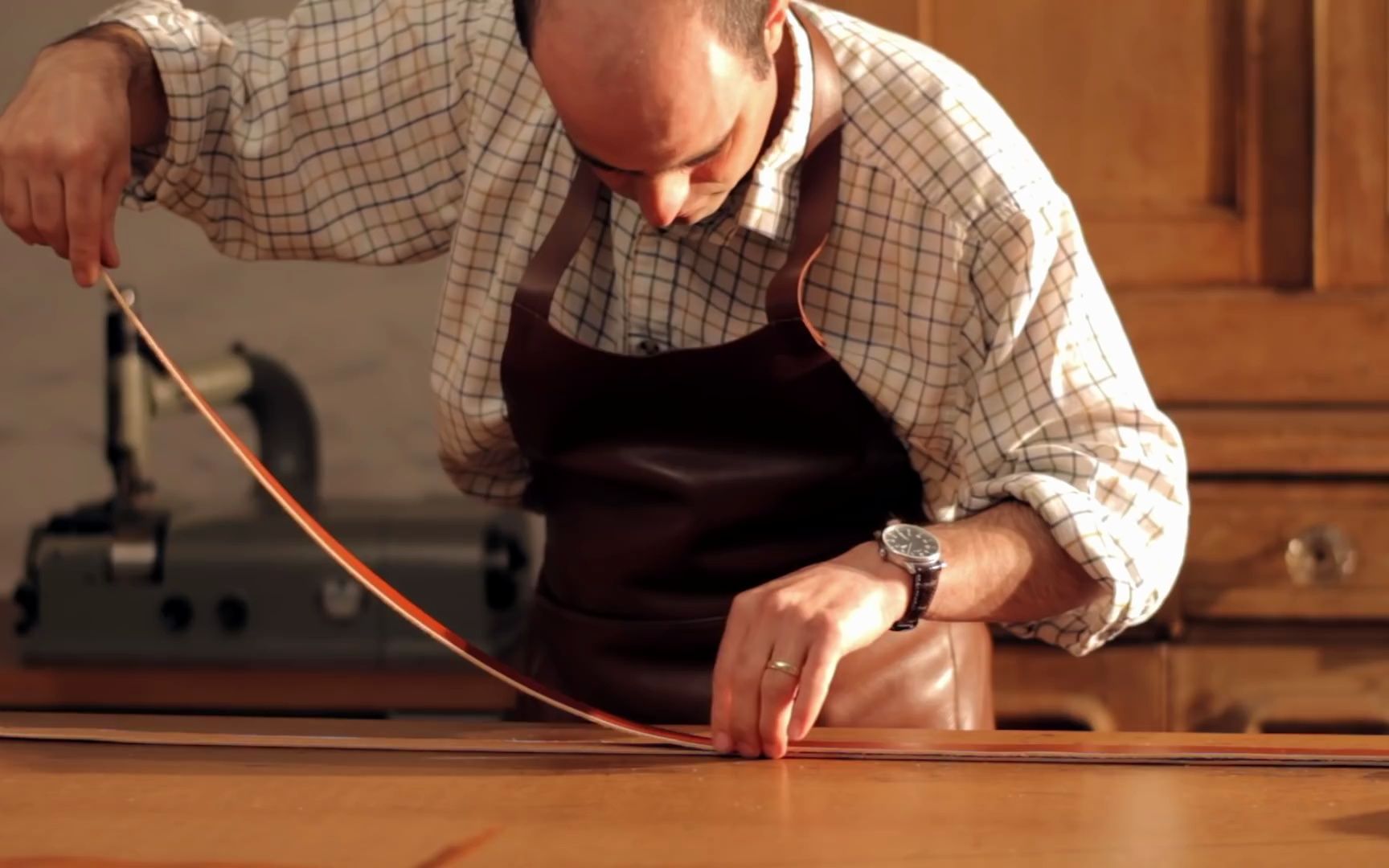 【手工皮具】治愈系皮带制作过程,安安静静地看着就可以