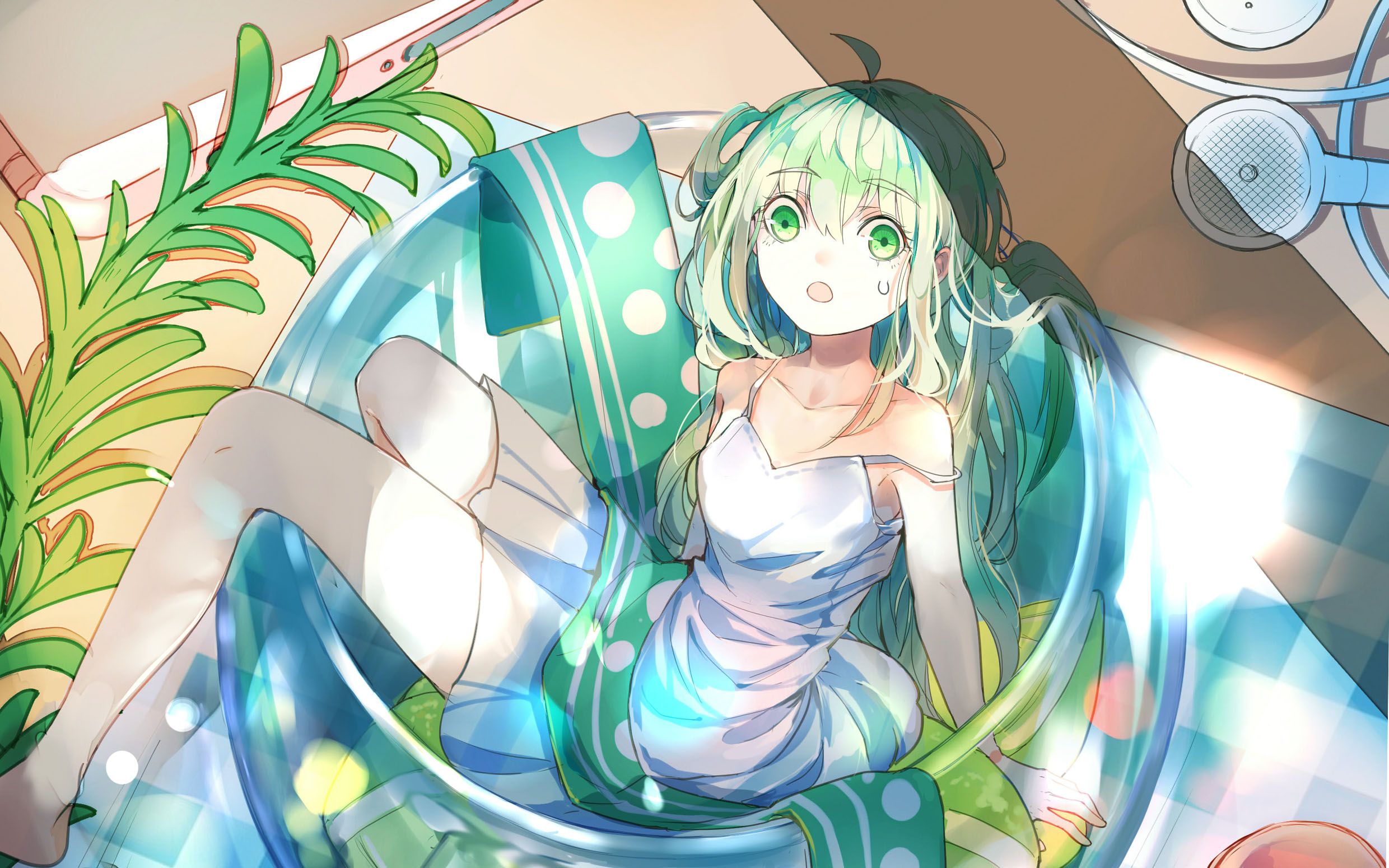 【鸣泣/插画】我的水杯里有整个世界——我的桌面一角