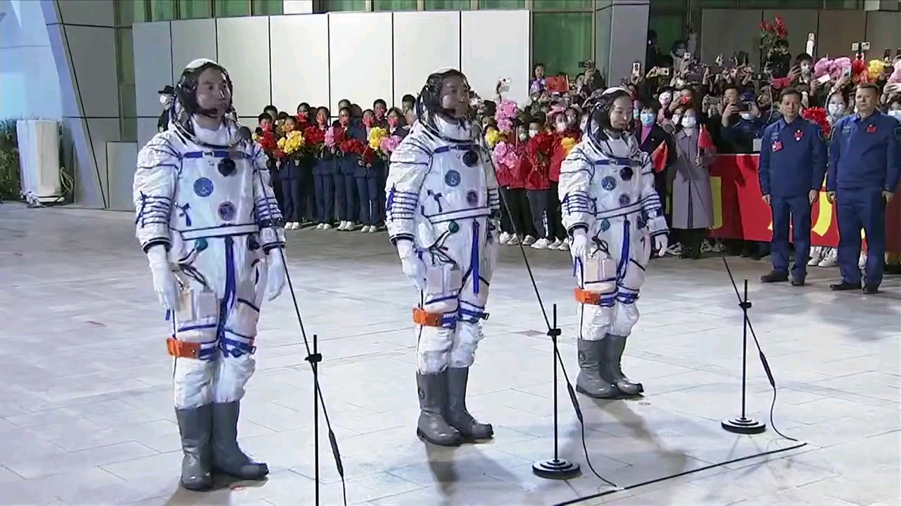 神舟十三号发射升空全程回放 含出征仪式(720P)