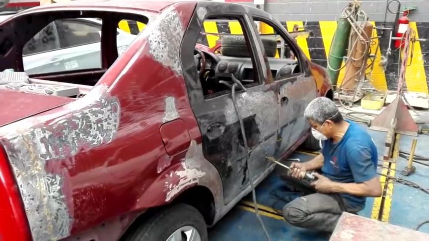 3分钟看完事故车维修全过程,老外不换件全靠修