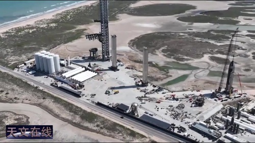 SpaceX,超重型助推器移动,已准备就位