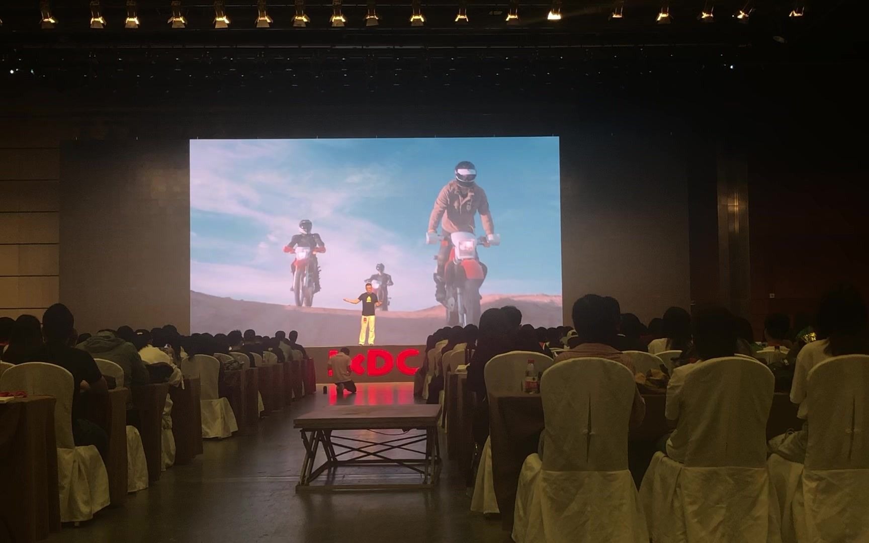 airbnb--双向、安全、保障、技术--设计---ixdc演讲