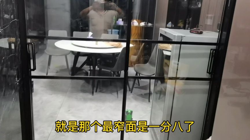 第一次安装极窄系列吊趟门,窄到几乎没有边框,未来流行是趋势