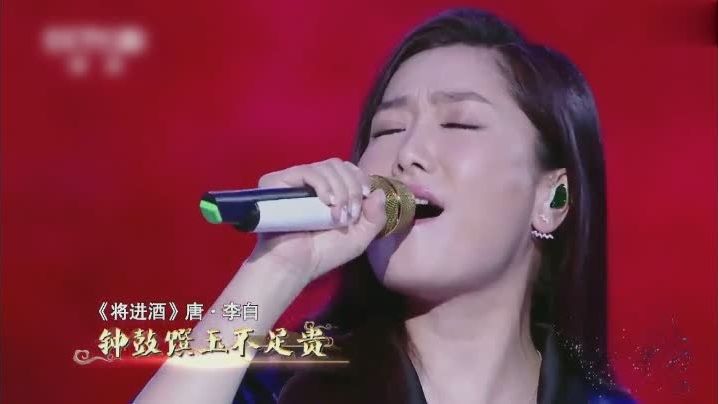 歌手凤凰传奇央视舞台又爆新曲?不一样的中国风
