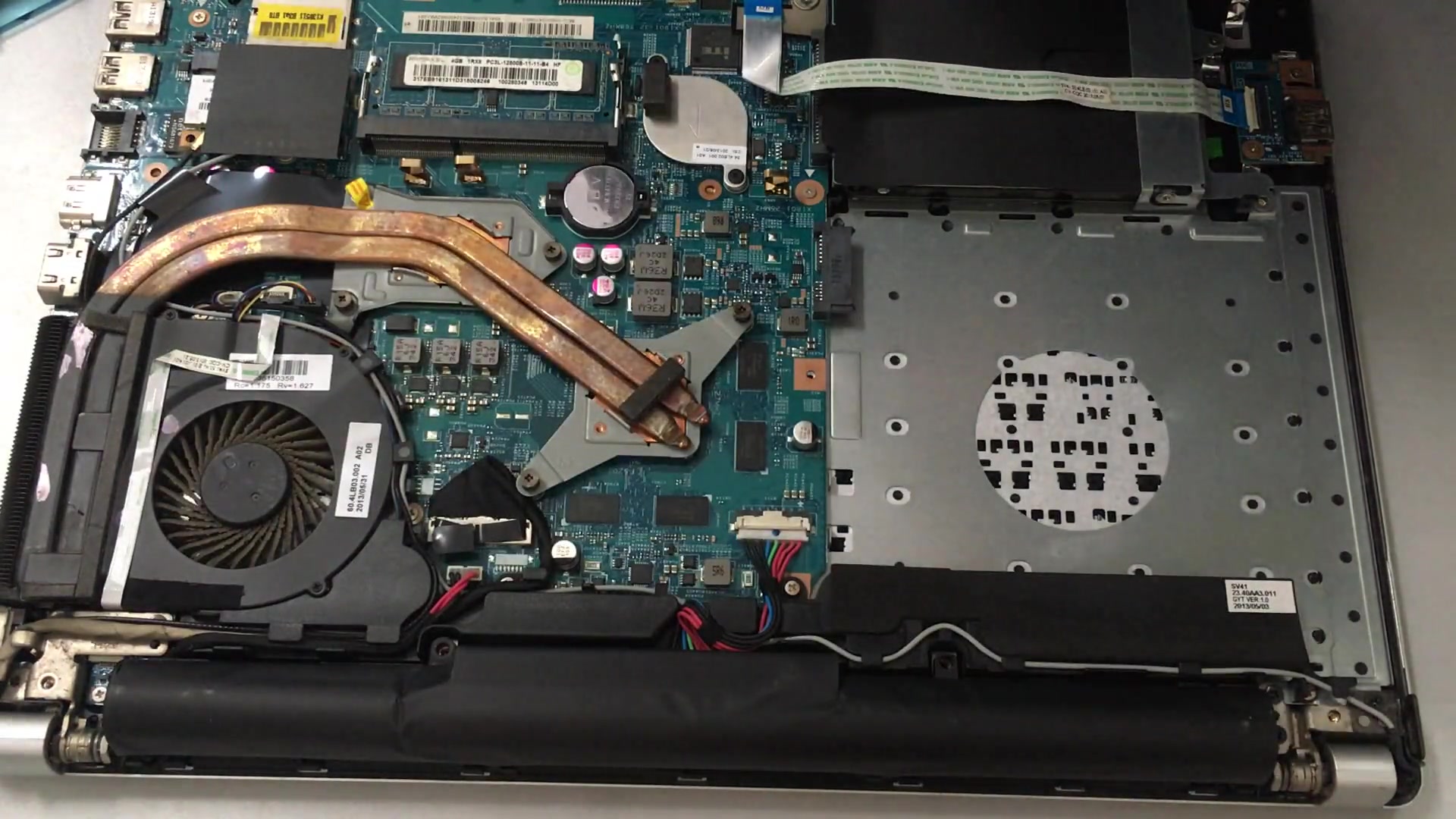 华硕ASUS笔记本R409J固态硬盘安装