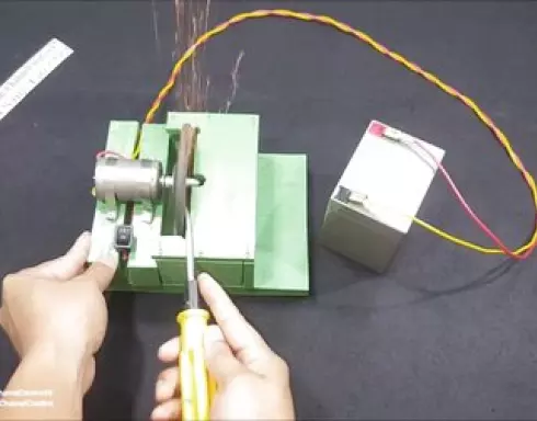 DIY自制强劲电磨(使用540/550/590等电机均可) -【简单】