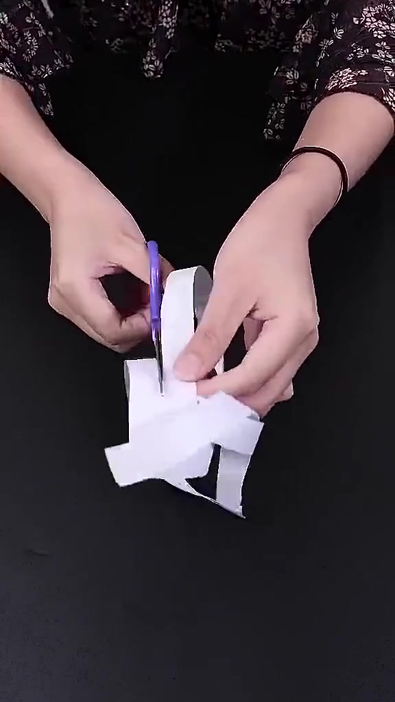 只用一张纸,带孩子走进奇妙的数学世界,说不定因此爱上数学了呢!