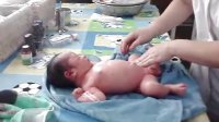 出生第二天洗澡2