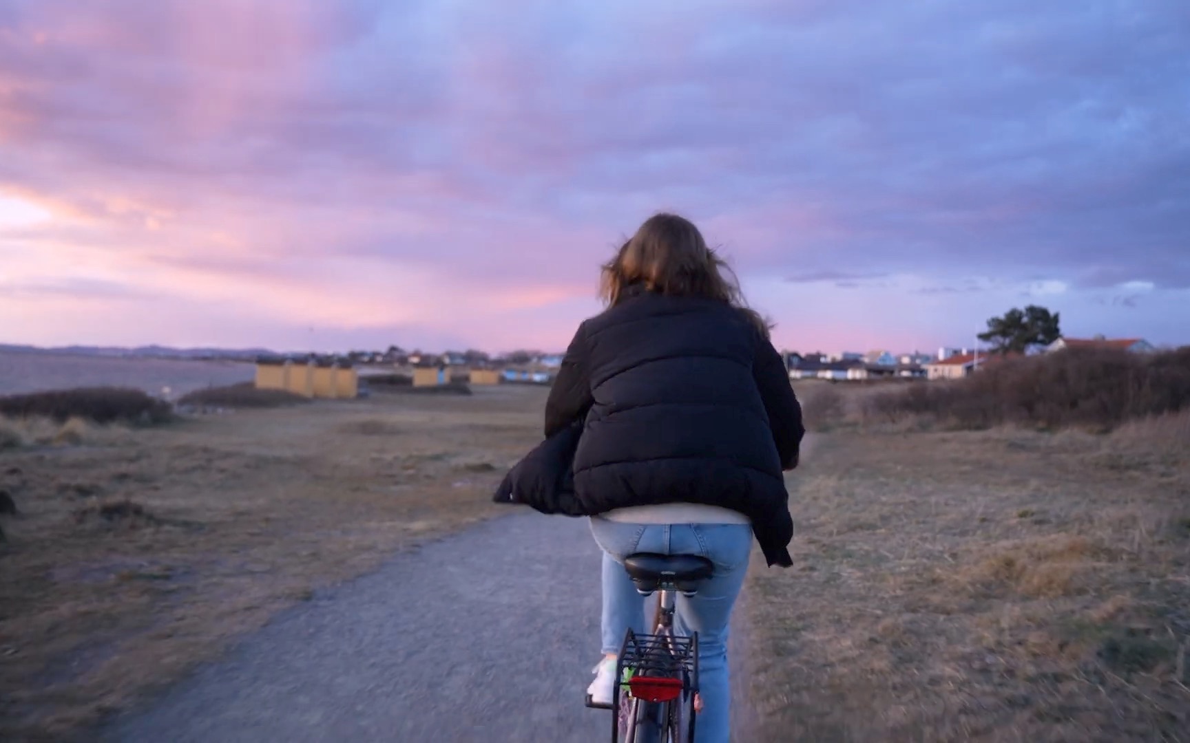 I met a girl in Sweden | Max Reisinger