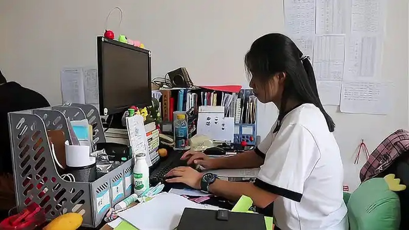 高校行政岗上班自由度引热议,管理现状何时能改善