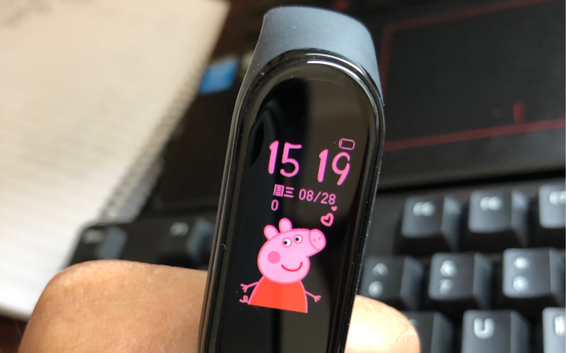 苹果手机ios系统修改小米手环4表盘界面教程～