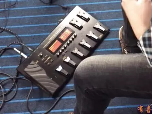 ...BOSS GT-100吉他综合效果器详细使用介绍《二》效果器各功能按键...