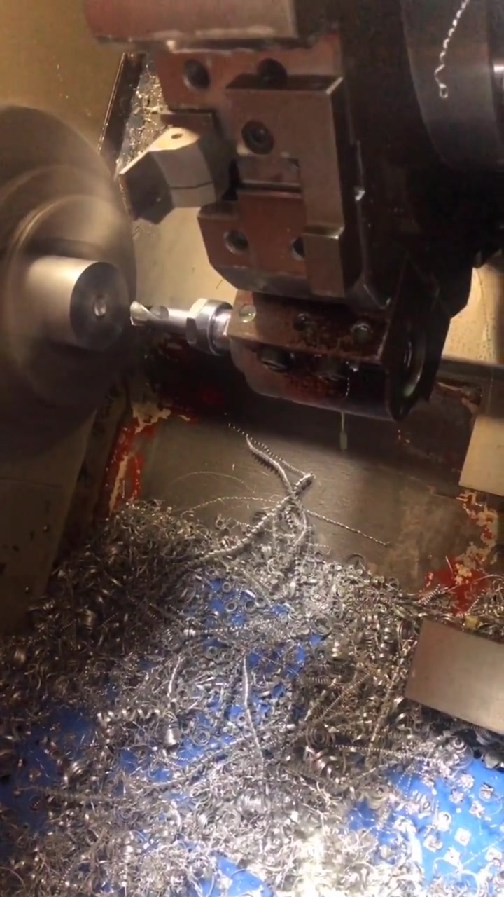 UG编程 有G83不退刀,可以用这个宏替代,不怕麻烦加个赋值更好 CNC...