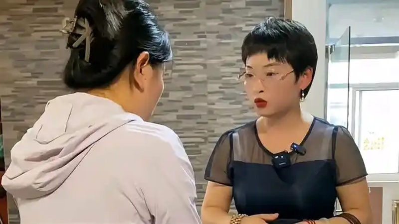 不管是多大的老板,谁都不能欺负我工厂的员工